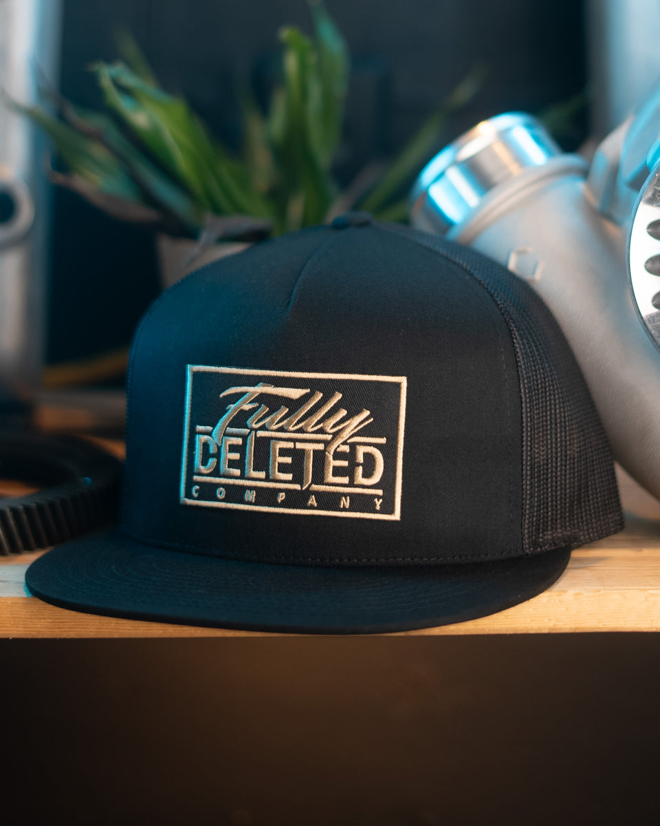 CLASSIC : BLACKED OUT SNAPBACK : FLAT BILL – Fully Deleted